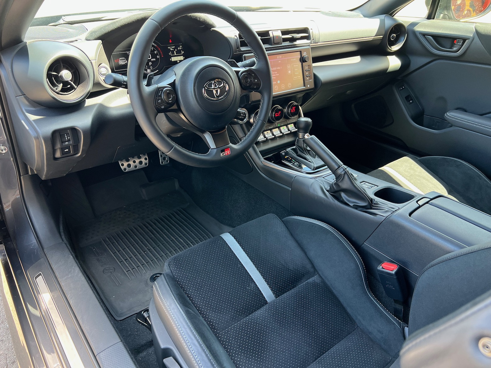 2022 Toyota GR86 Review: The Sweet Spot - The Torque Report