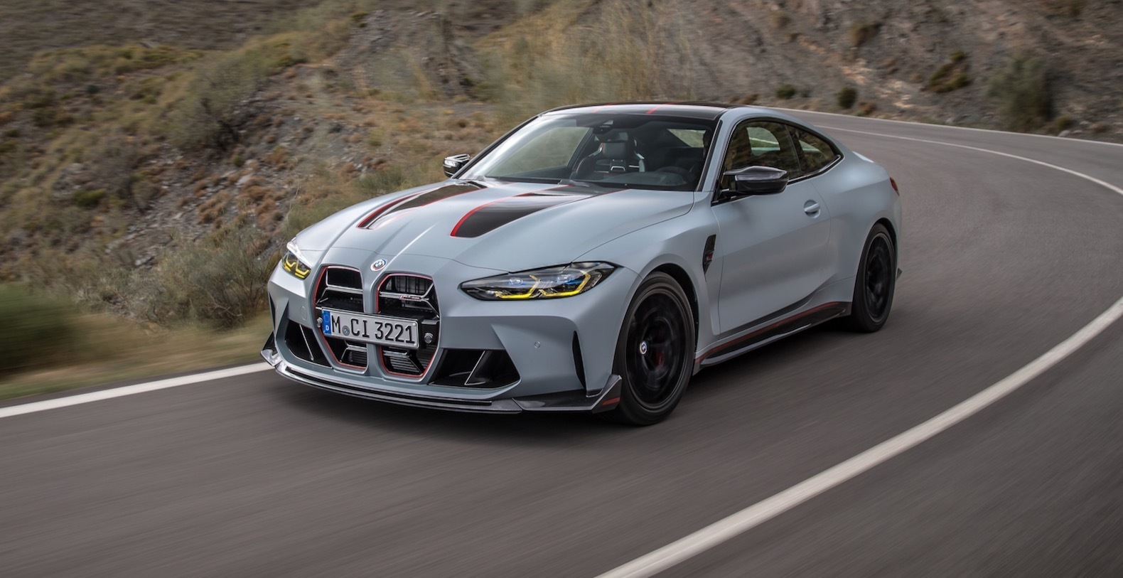 2023 BMW M4 CSL arrives with 543 hp and less weight - The Torque Report