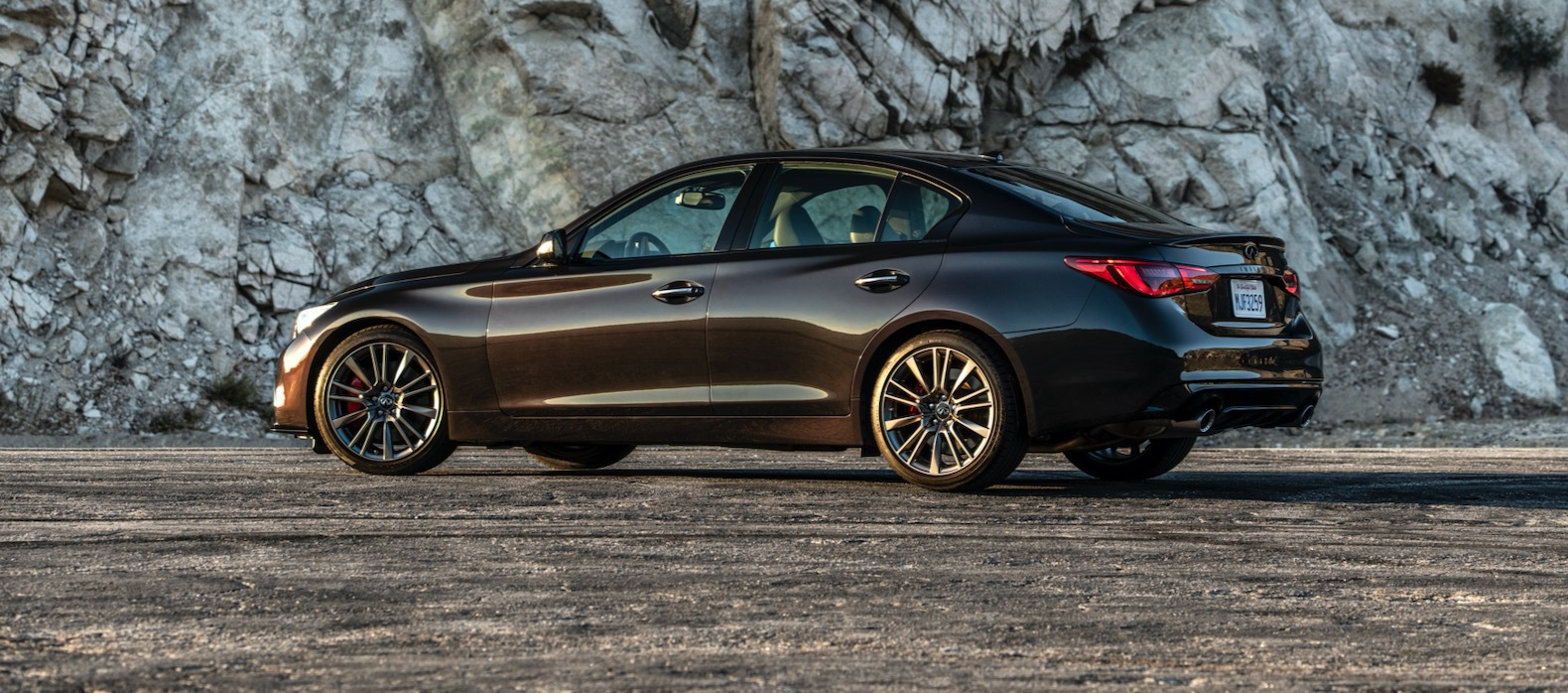 2023 Infiniti Q50 Black Opal Edition gets unique paint that can shift ...