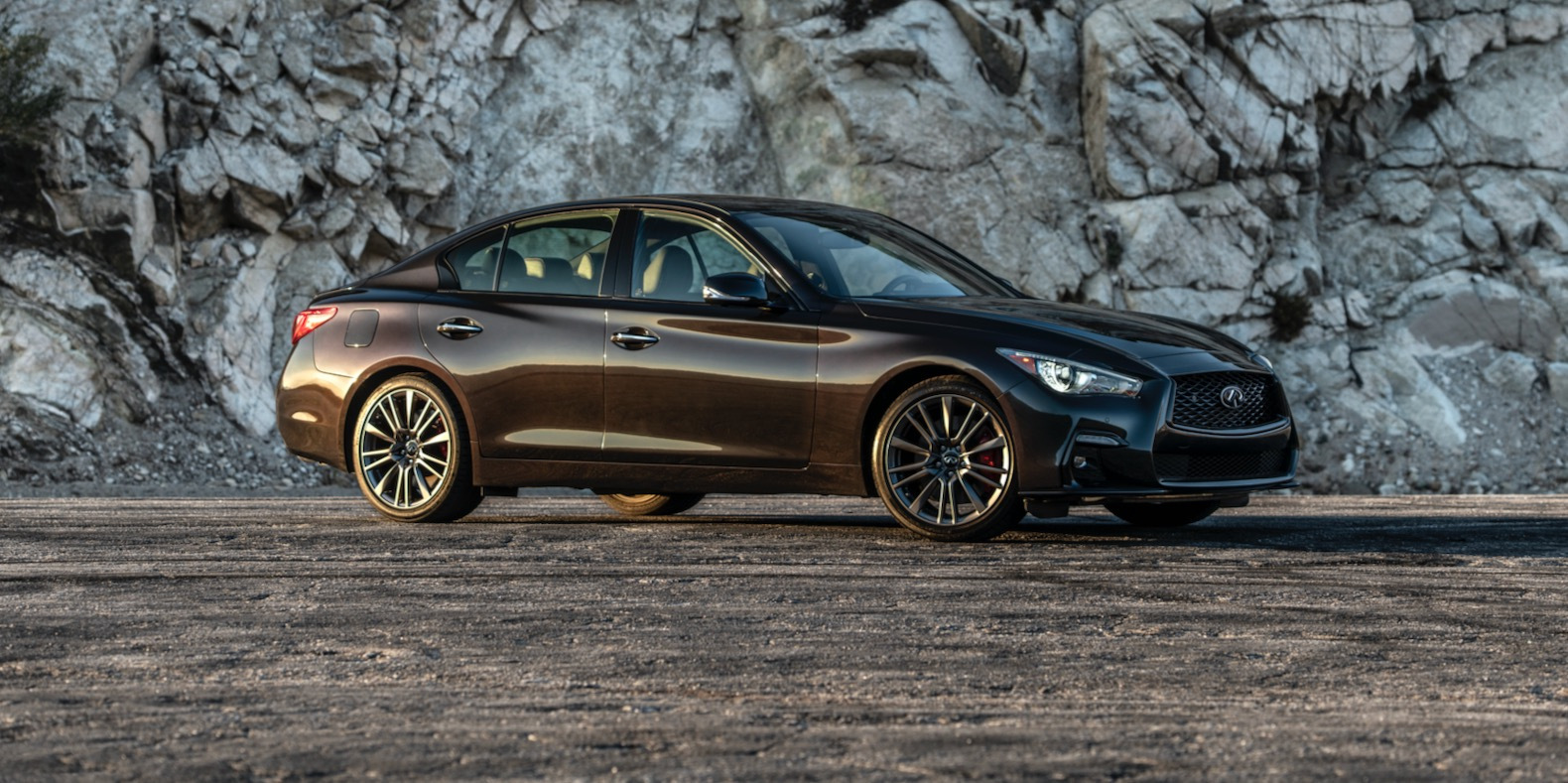 2023 Infiniti Q50 Black Opal Edition gets unique paint that can shift ...