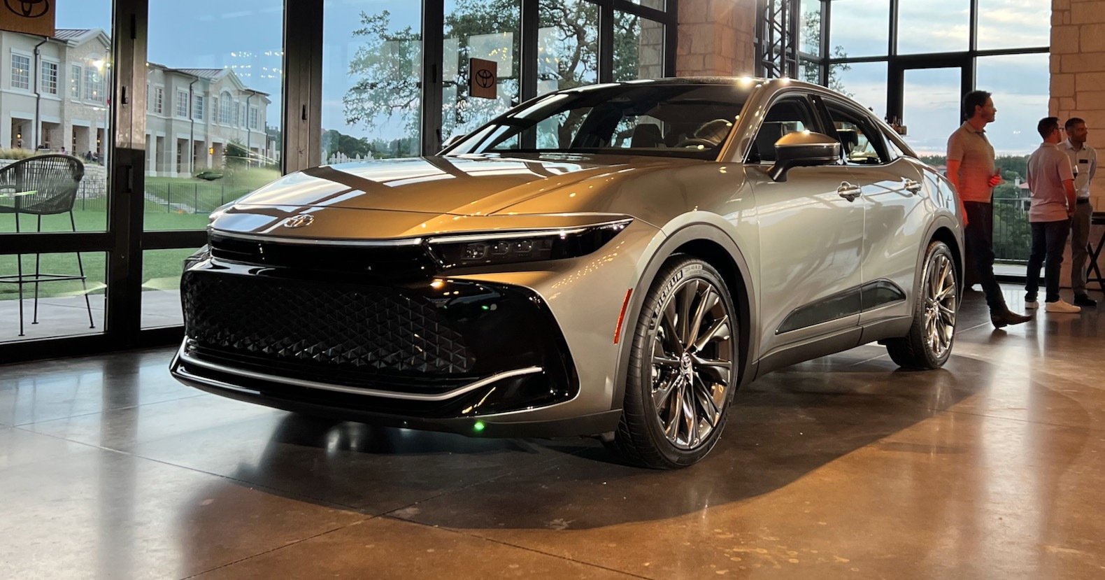 Toyota Crown plug-in hybrid is coming - The Torque Report