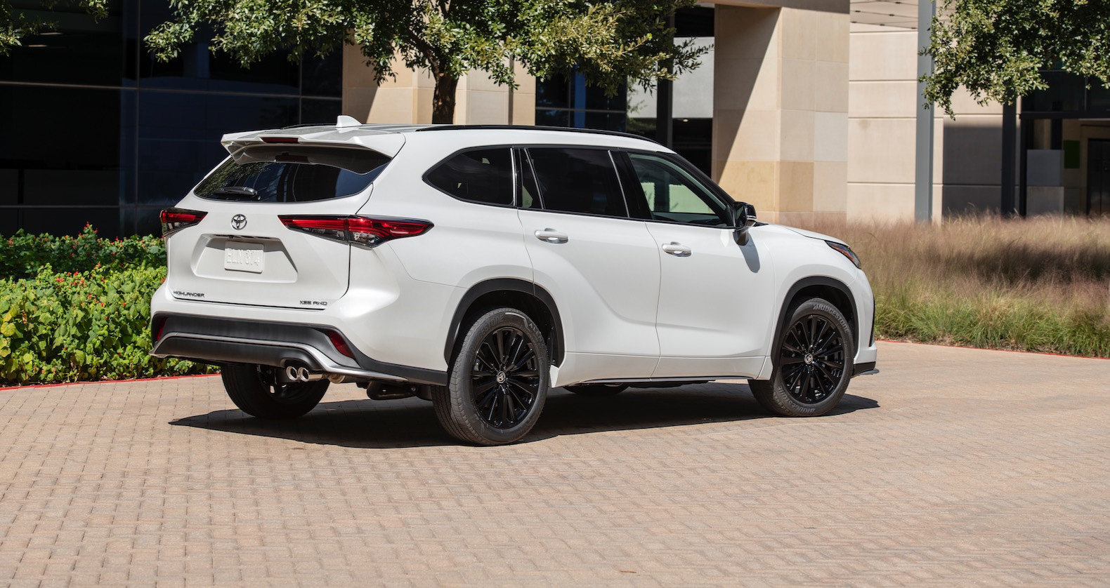 2023 Toyota Highlander Turbo First Drive Review: A new engine and ...