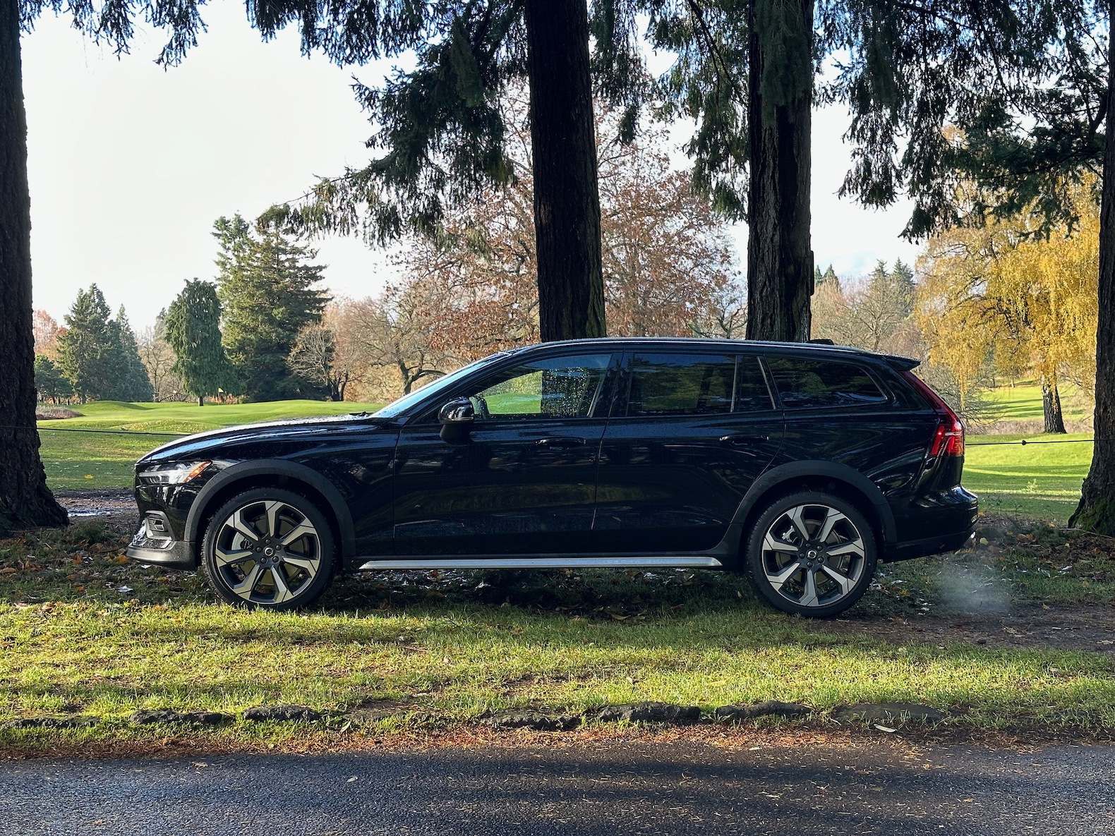 2023 Volvo V60 Cross Country Review: The Wonder Wagon - The Torque Report