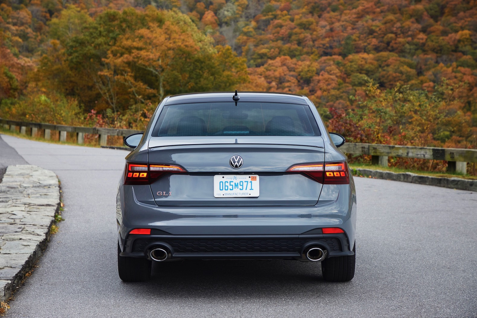 2023 Volkswagen Jetta GLI Review: The GTI for sedan lovers - The Torque ...