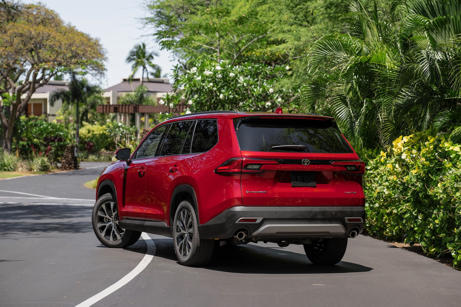 2024 Toyota Grand Highlander First Drive Review: A Spacious Three-Row ...