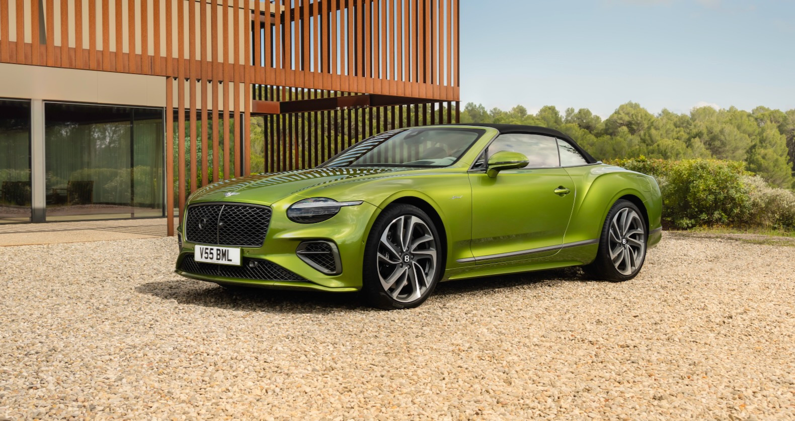 2025 Bentley Continental GT revealed with plug-in hybrid powertrain ...