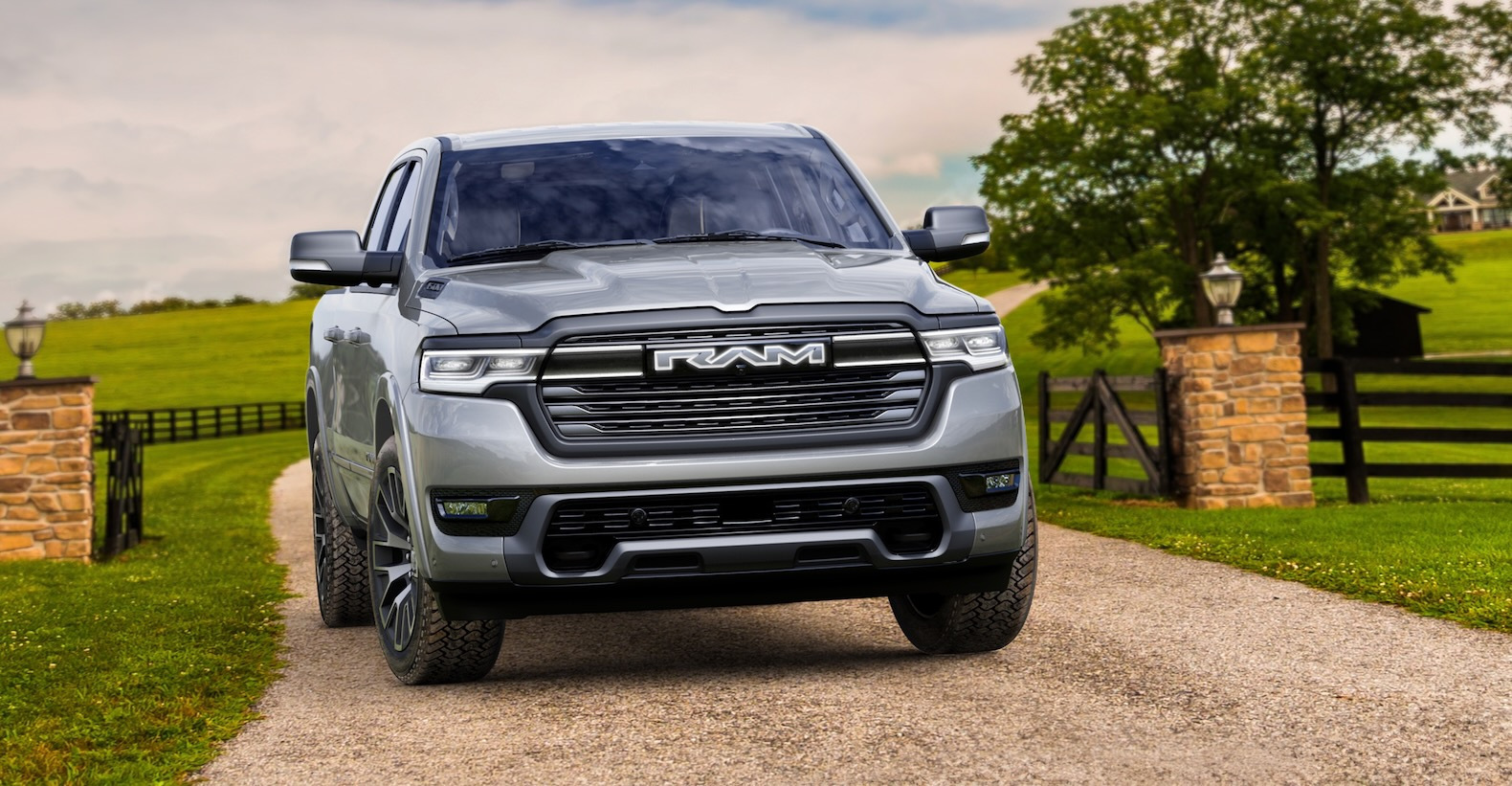2025 Ram 1500 Ramcharger Plug-in Hybrid has 690 miles of range - The ...