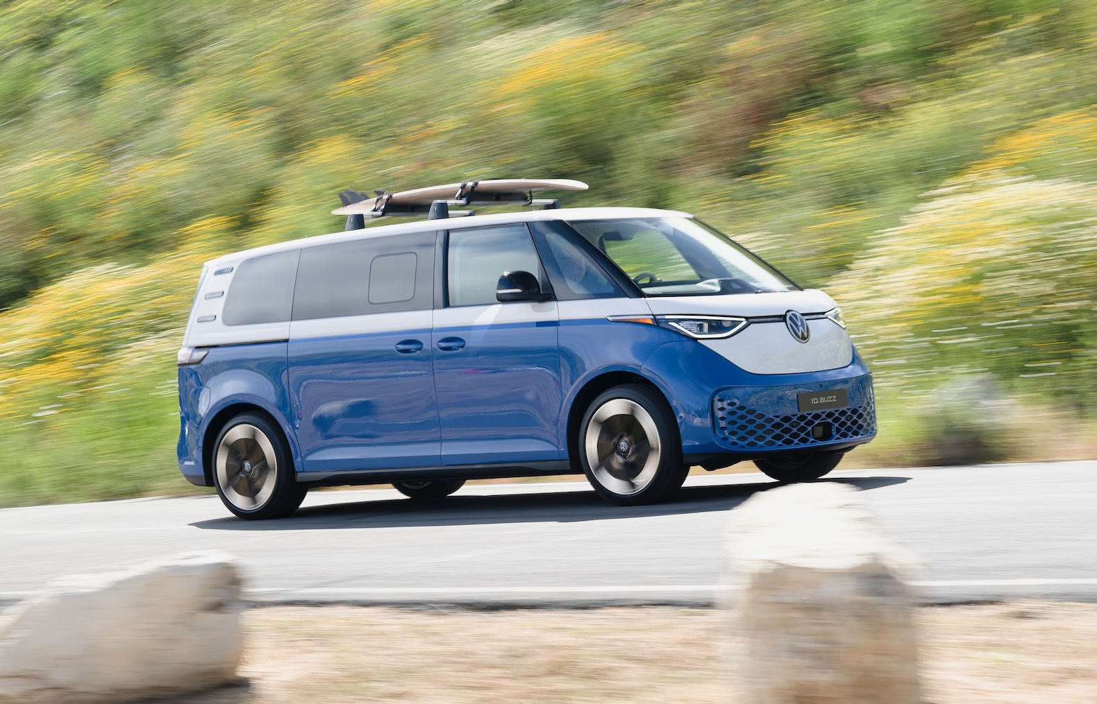 2025 Volkswagen ID. Buzz brings the Microbus into the modern era - The ...