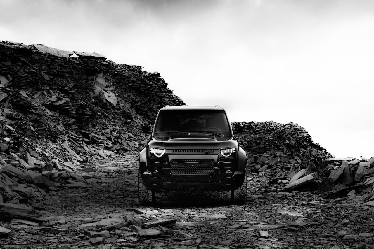 2026 Land Rover Defender OCTA Black: The Ultimate Blackout - The Torque ...