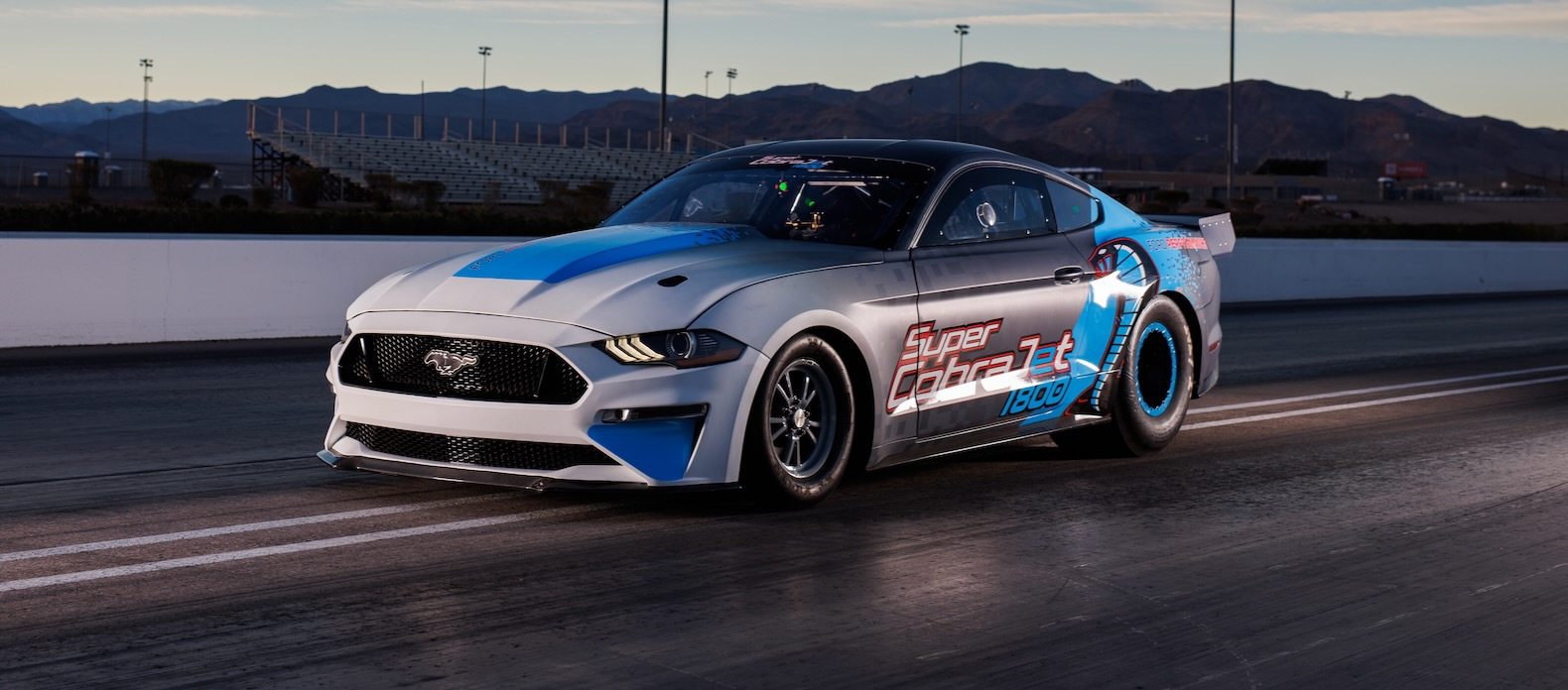 Ford Mustang Super Cobra Jet 1800 electric drag racer unveiled - The ...