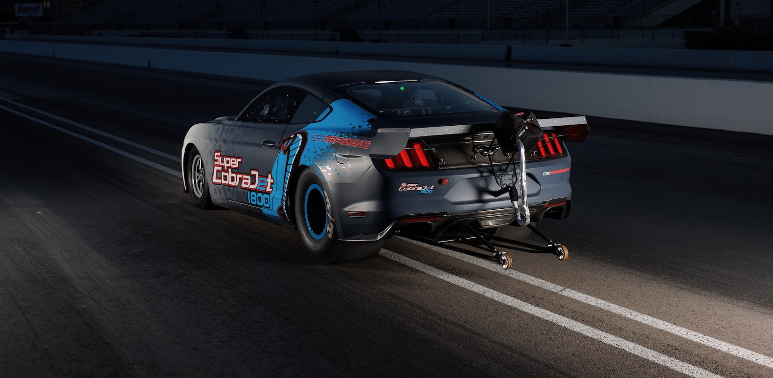 Ford Mustang Super Cobra Jet 1800 electric drag racer unveiled - The ...
