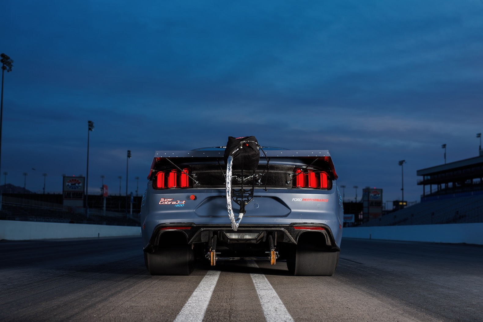 Ford Mustang Super Cobra Jet 1800 electric drag racer unveiled - The ...