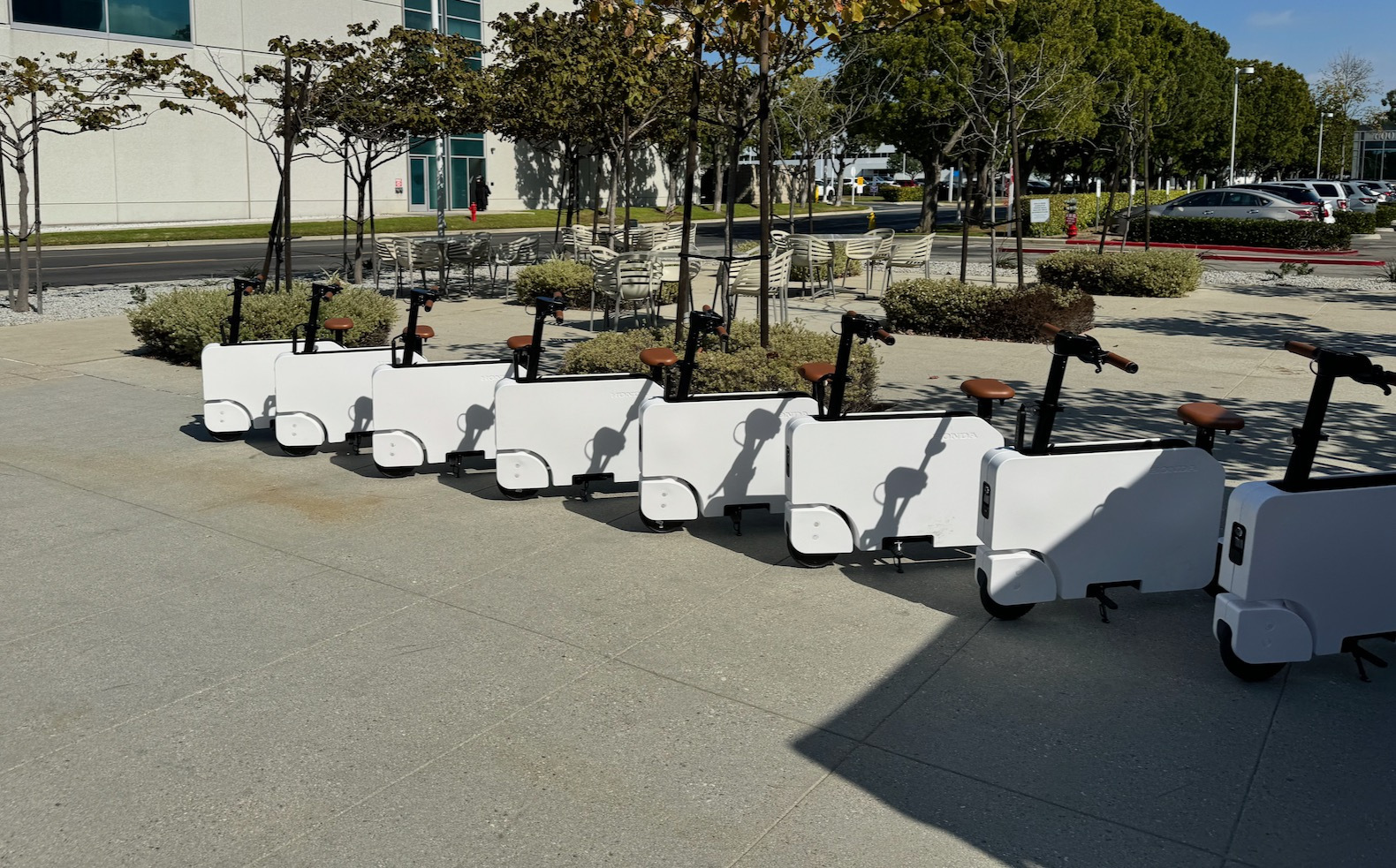 Honda Motocompacto Review: A fun electric scooter that fits in your ...