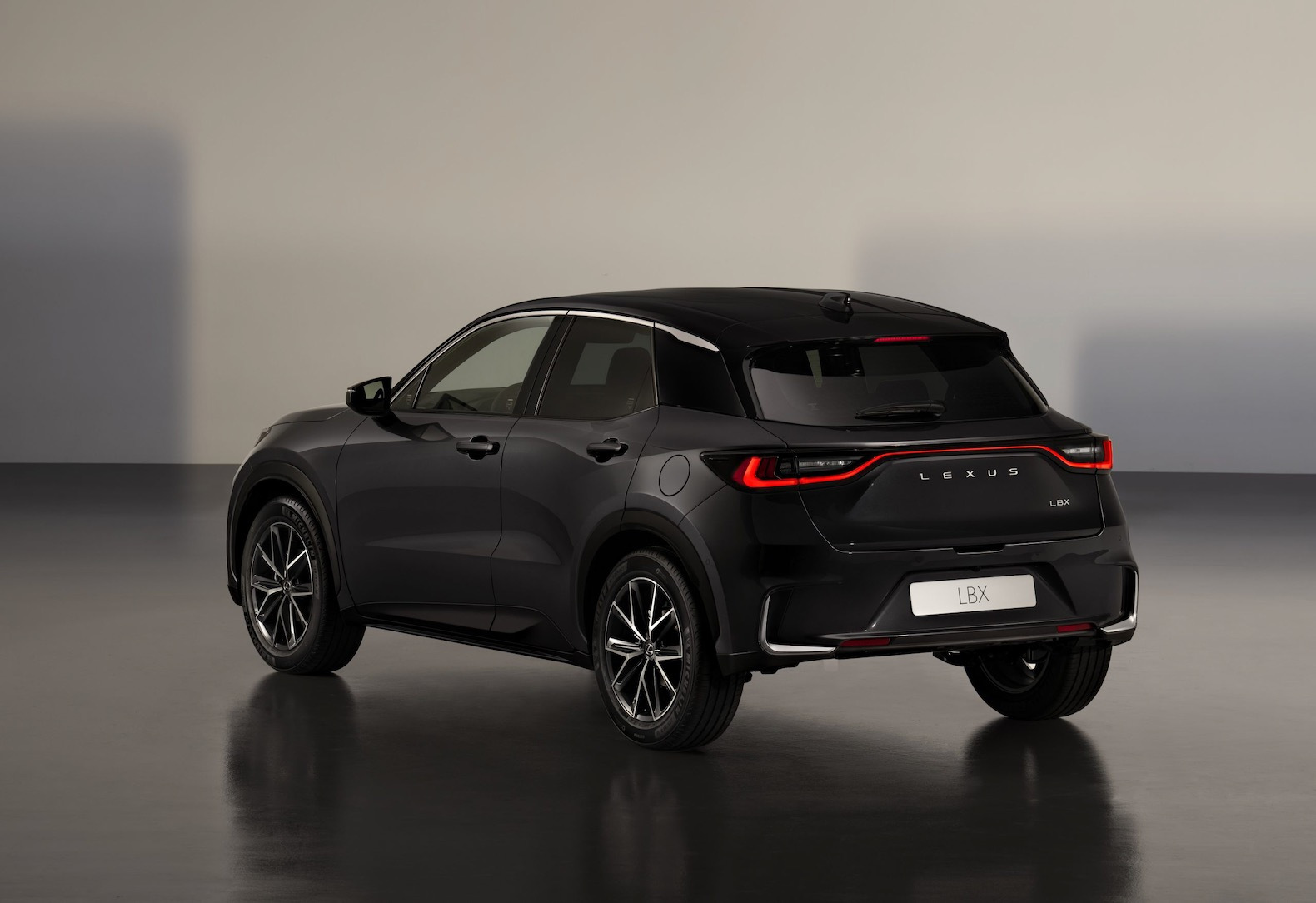 Lexus LBX revealed as small hybrid crossover - The Torque Report