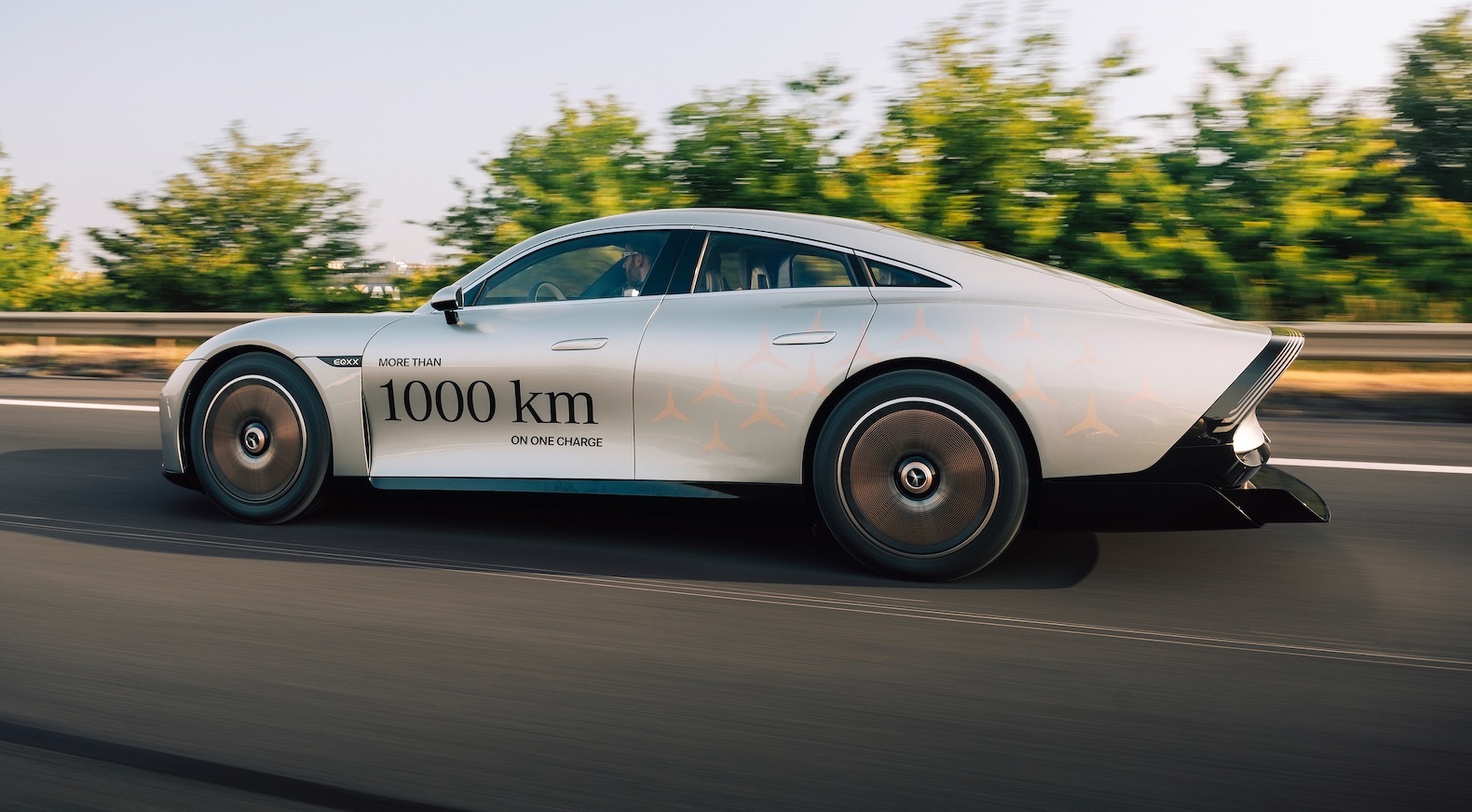 Mercedes-Benz Vision EQXX EV travels 746 miles on a single charge - The ...