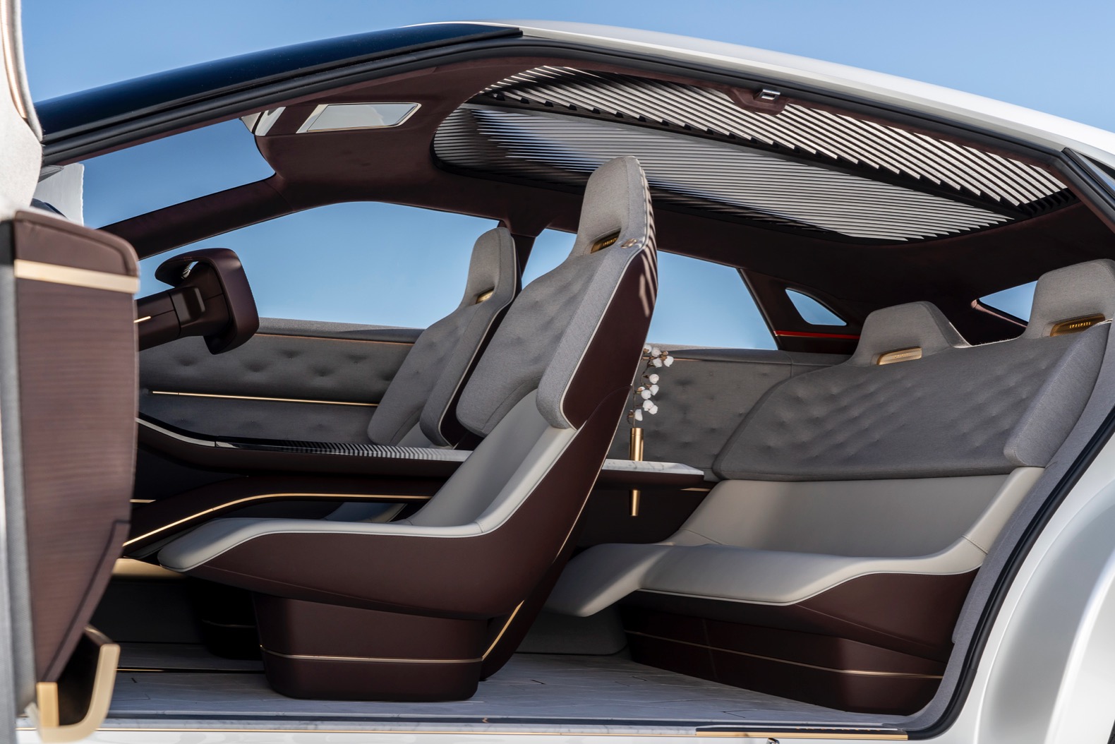 Infiniti QX Inspiration concept previews an electric crossover - The ...