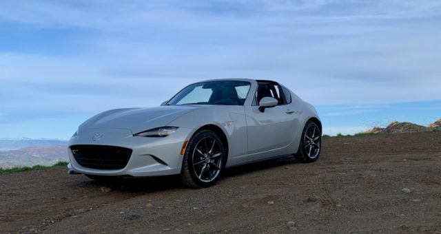 2019 Mazda MX-5 Miata vs 2018 Fiat 124 Spider Abarth: Battle of the ...
