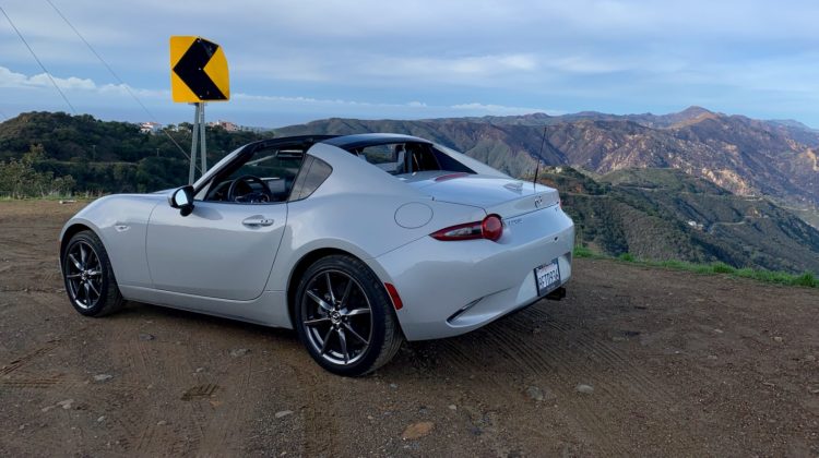 2019 Mazda MX-5 Miata vs 2018 Fiat 124 Spider Abarth: Battle of the ...