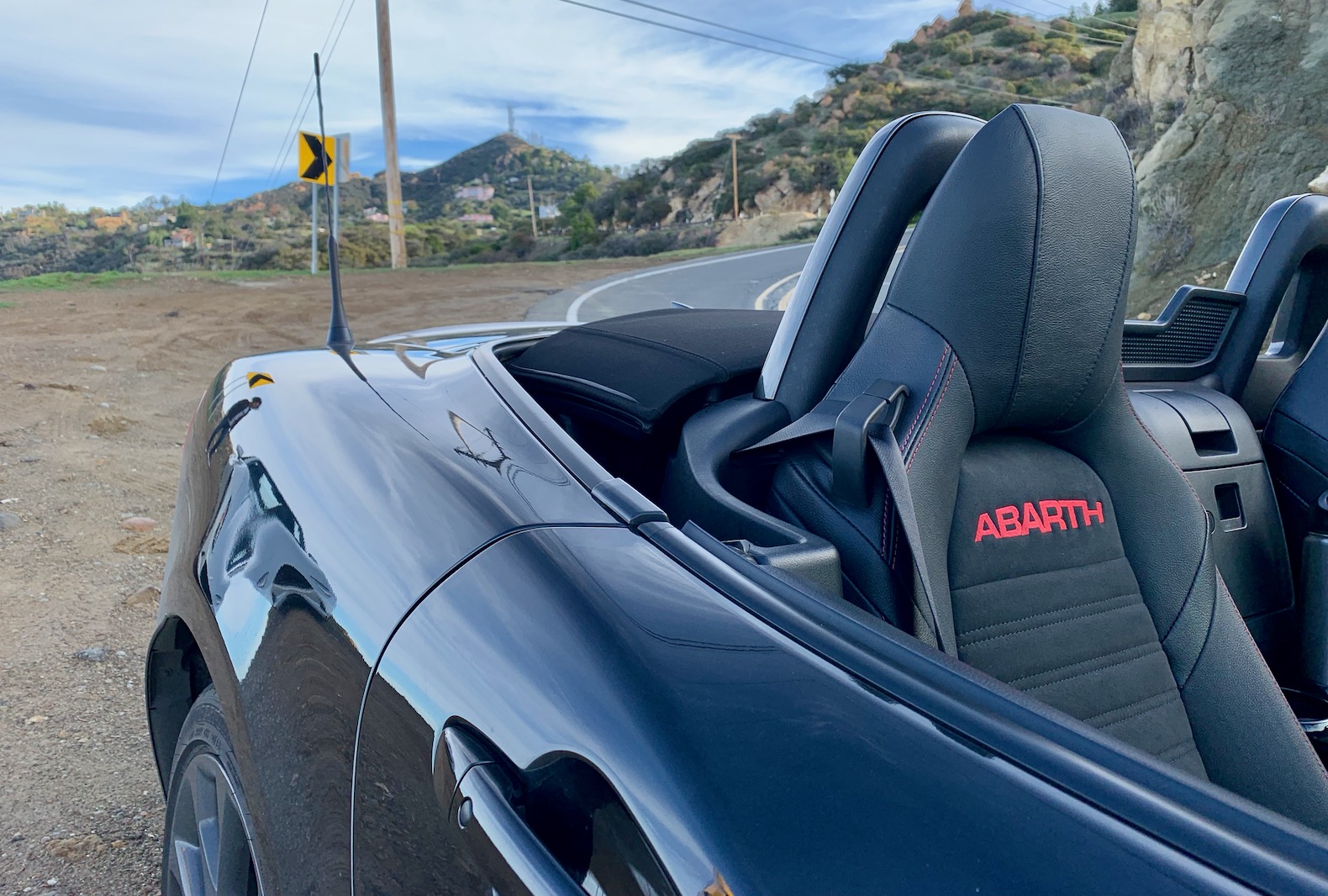 2019 Mazda MX-5 Miata vs 2018 Fiat 124 Spider Abarth: Battle of the ...