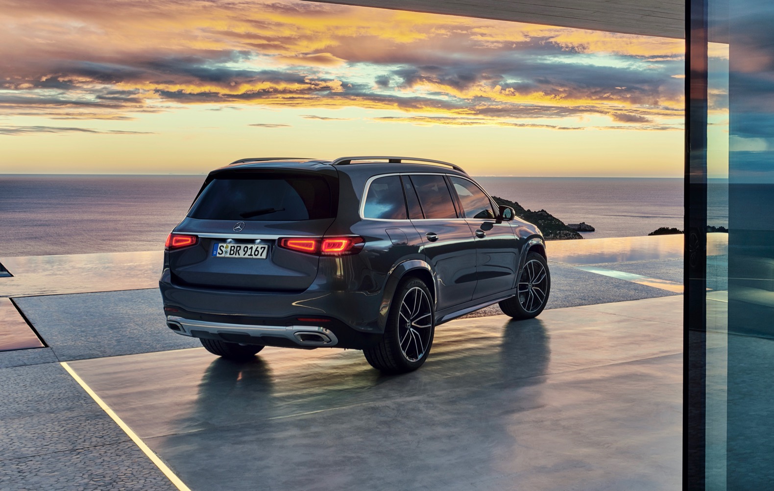 2020 Mercedes-Benz GLS is more spacious - The Torque Report