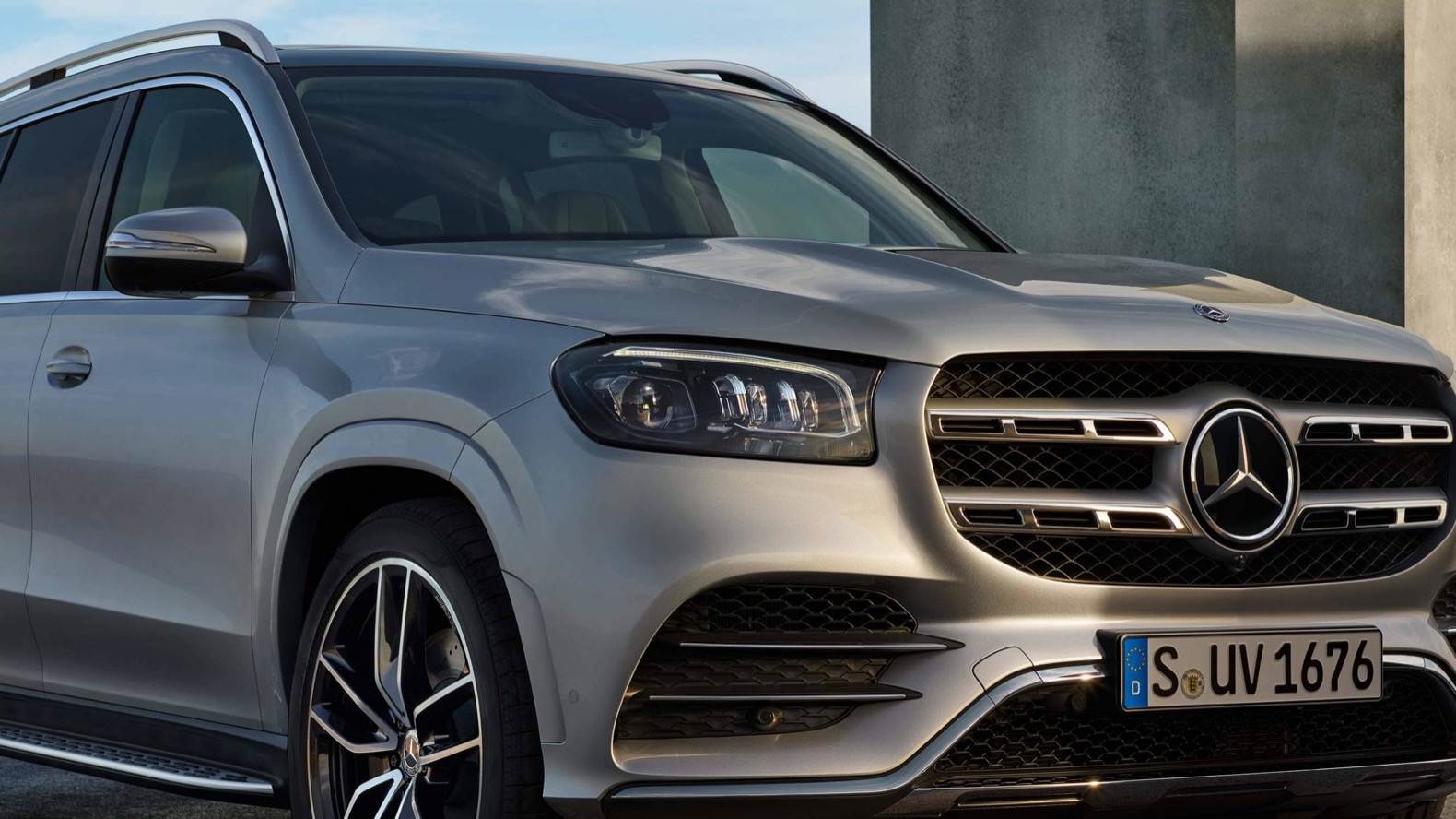 2020 Mercedes-Benz GLS leaked ahead of its New York debut - The Torque ...