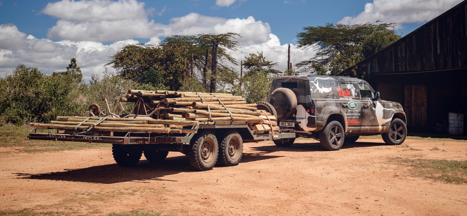 New Land Rover Defender completes its testing in Kenya with Tusk - The ...