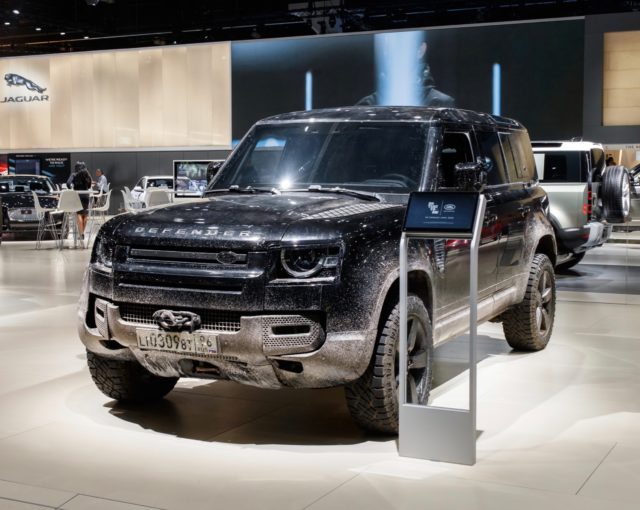 2020 Land Rover Defender starts at $49,000 - The Torque Report