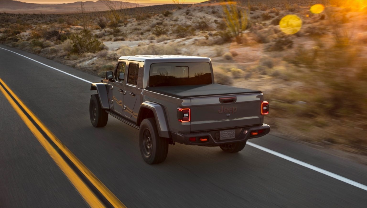 2020 Jeep Gladiator Mojave shows off its off-road capability - The ...
