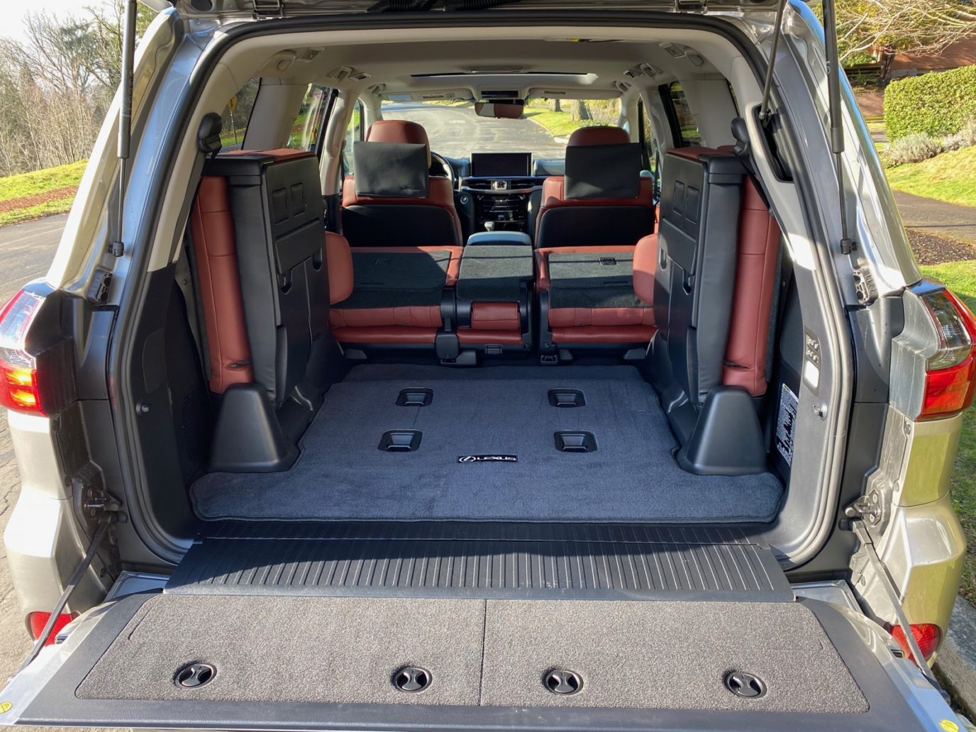 2020 Lexus LX 570 Review: The Luxurious Gentle Giant - The Torque Report
