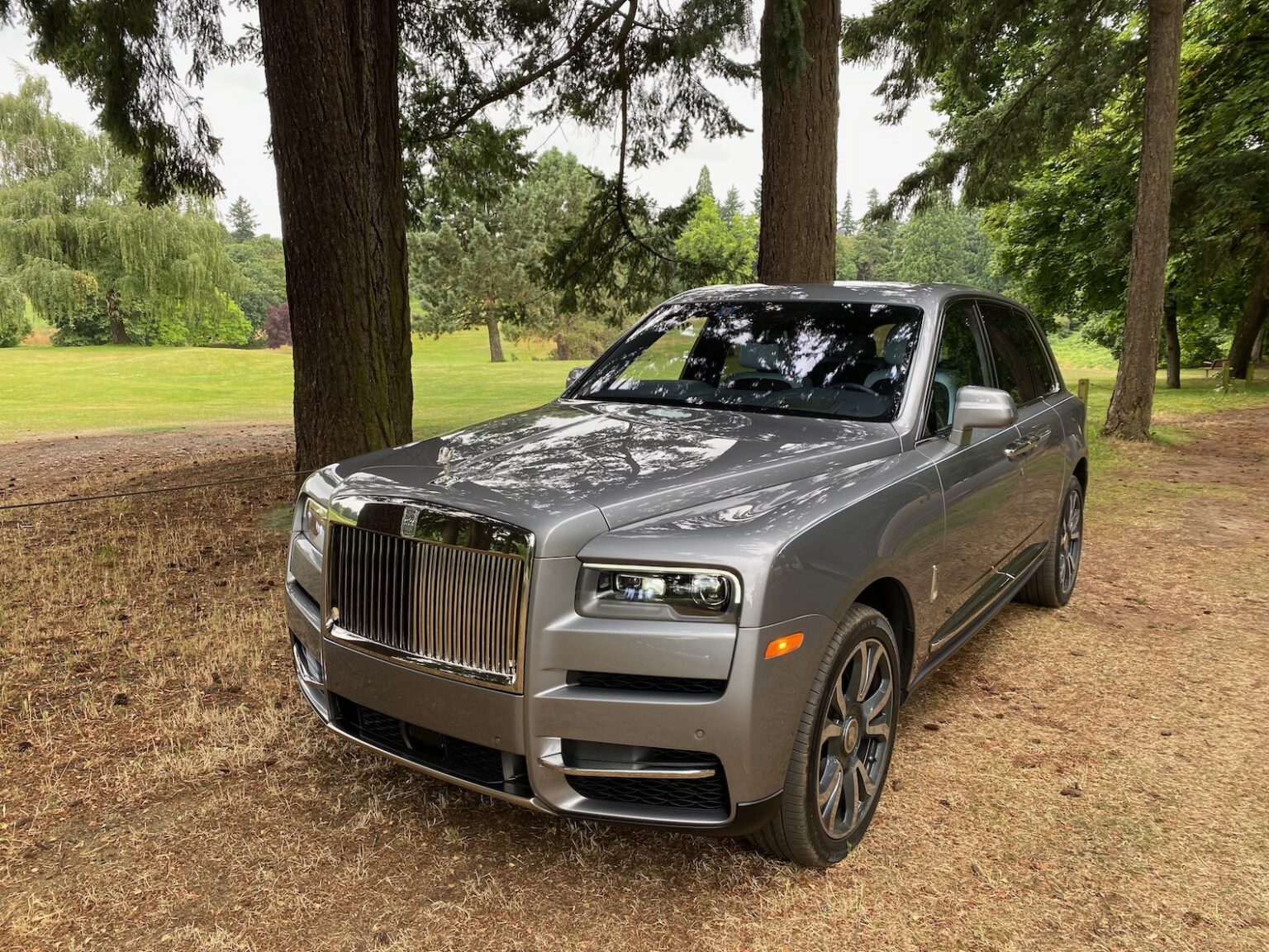 2020 Rolls-Royce Cullinan Review: Is the Cullinan a proper SUV? - The ...