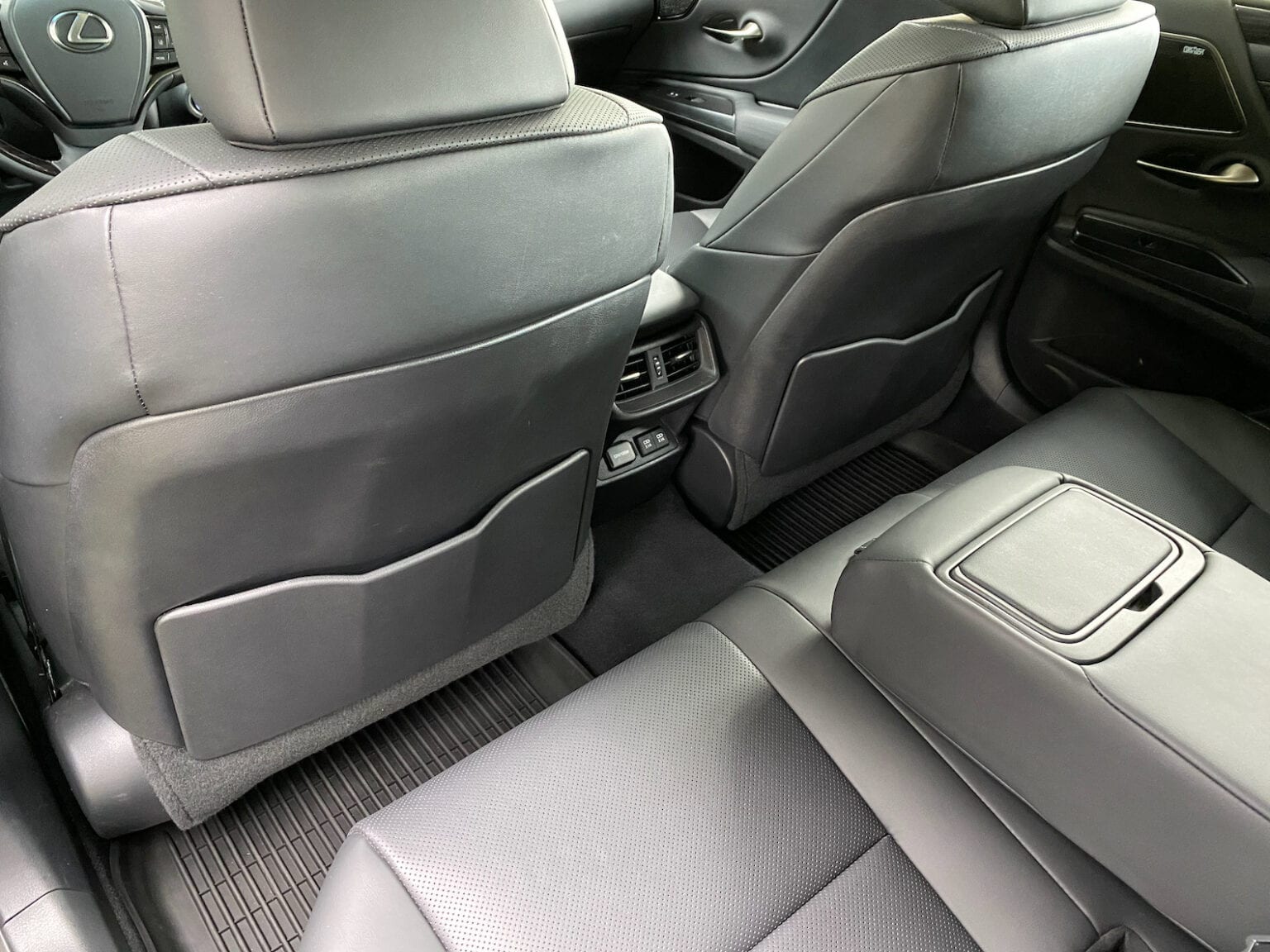 2020 Lexus ES 300h Review: A perfect powertrain fit - The Torque Report