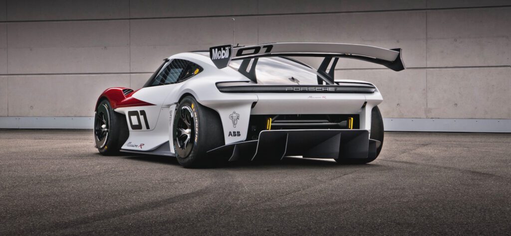 Electric Porsche 718 Boxster and Cayman to keep mid-engined layout ...