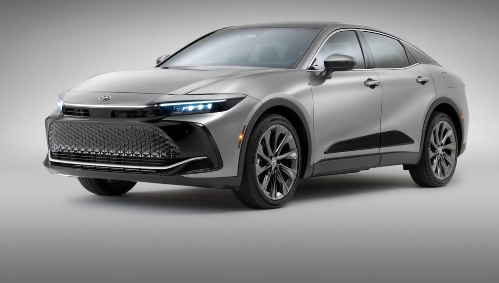 Toyota Crown plug-in hybrid is coming - The Torque Report