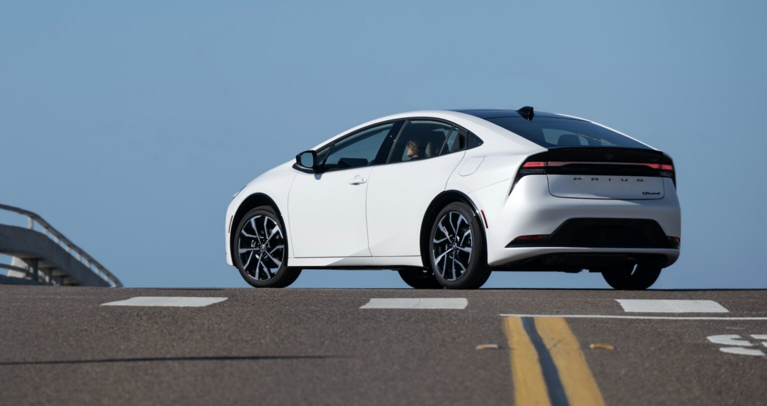 2023 Toyota Prius Prime pricing starts at $33,445, gets 44 mile EV ...