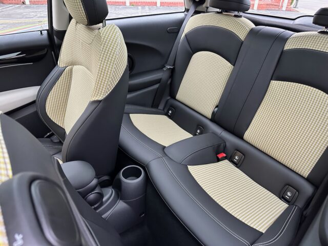 2023 Mini Cooper SE Review: The Urban EV - The Torque Report