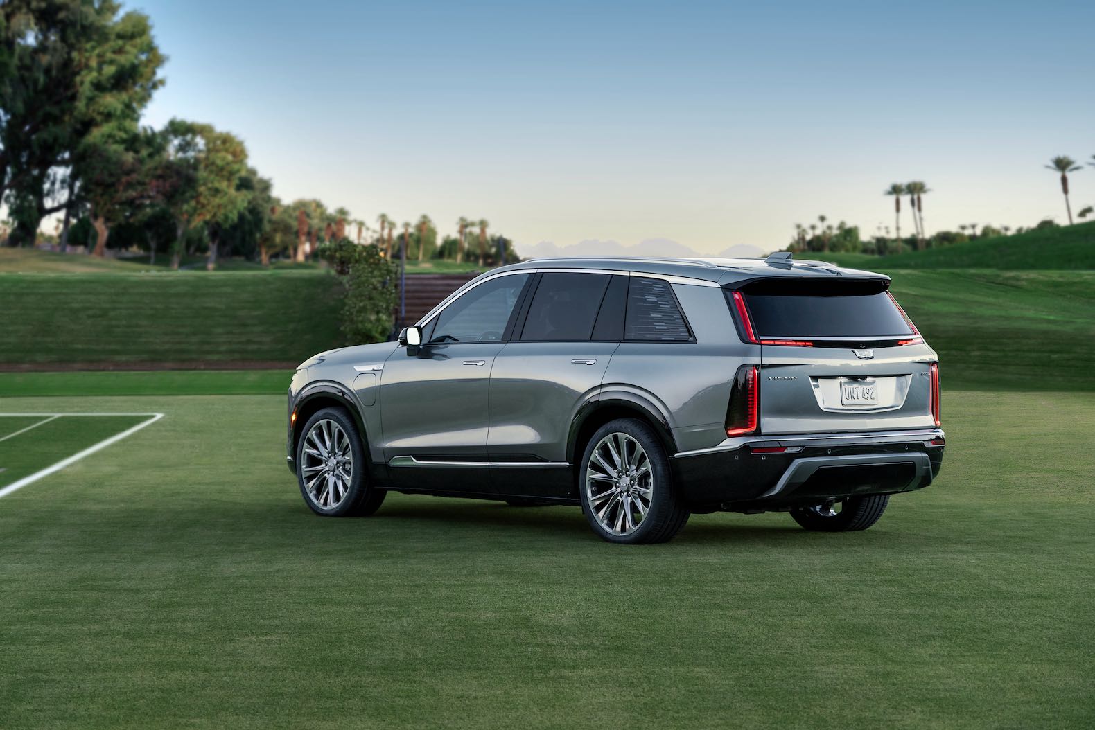 Cadillac xt6 electric store