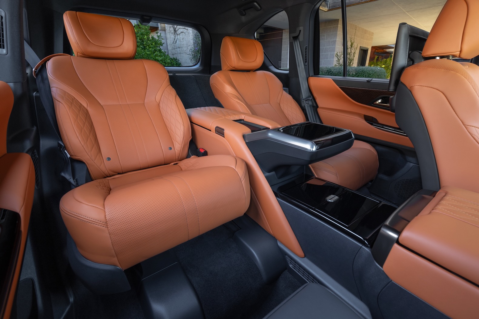 2025 Lexus LX 700h Review: More Refined with More Performance - The ...