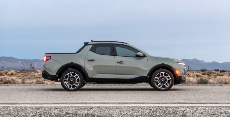 Hyundai Reportedly Planning to Discontinue Santa Cruz Pickup Due to ...